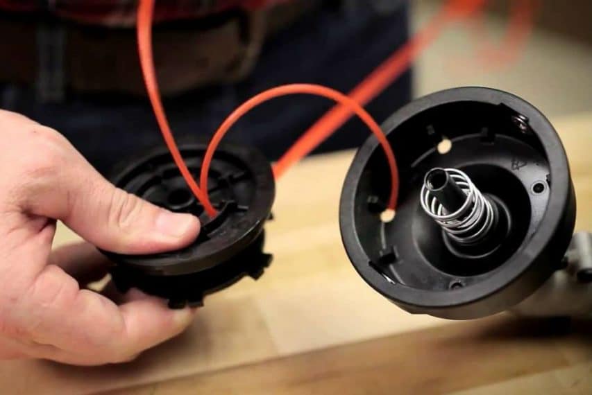 How to replace your Weed Eater String? - Trim That Weed