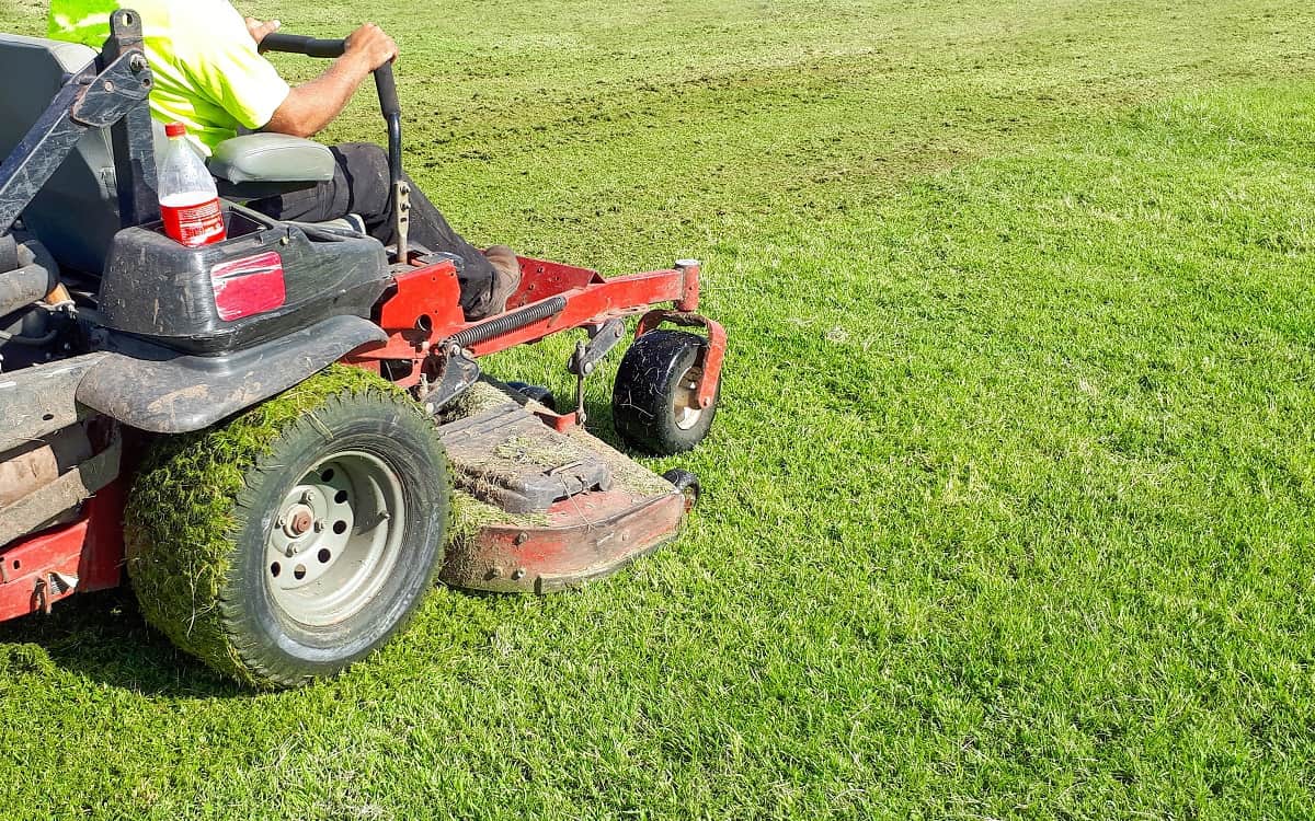 How To Drive A Zero Turn Mower Without Tearing Up Grass