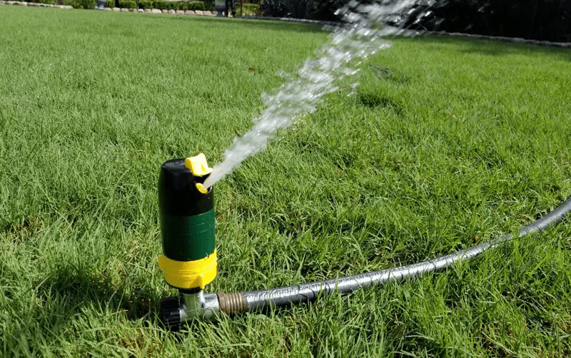 Melnor Multi-Adjustable Lawn Sprinkler Review - Trim That Weed