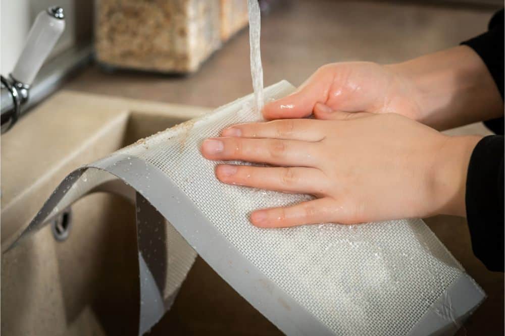 How To Clean Kitchen Mats in 4 Easy Ways - Trim That Weed